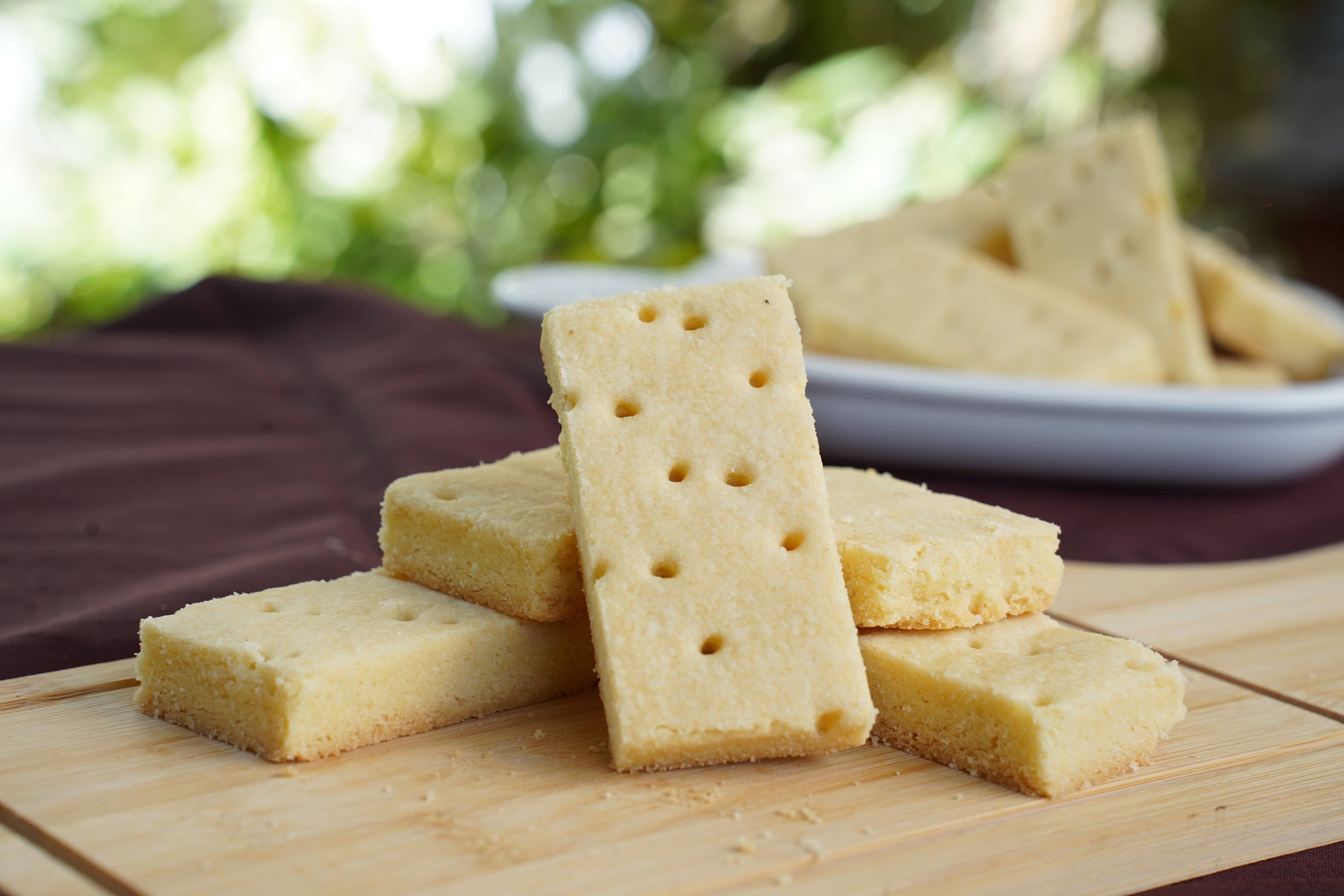 Shortbread Biscuits – Auntie Munaver's Dessert & Savory