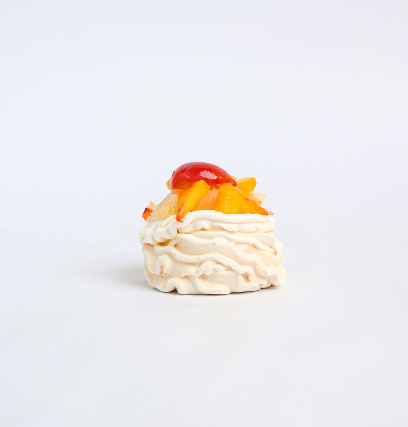 Mini Pavlova – Auntie Munaver's Dessert & Savory