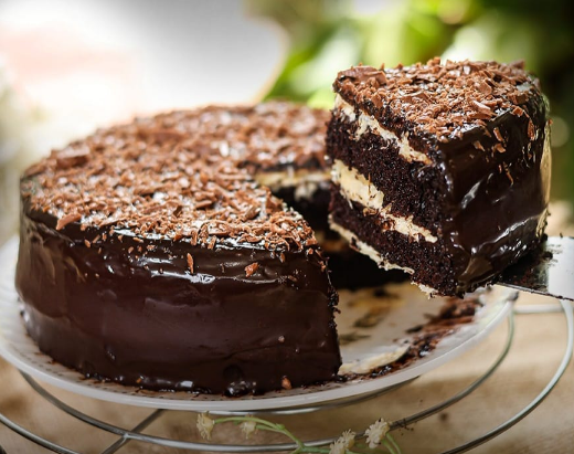 Napoleon Pastry Cake – Auntie Munaver's Dessert & Savory