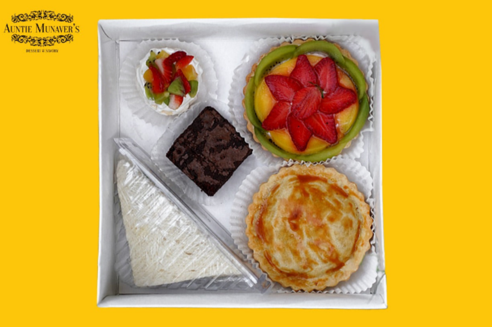 Small Family Box – Auntie Munaver's Dessert & Savory